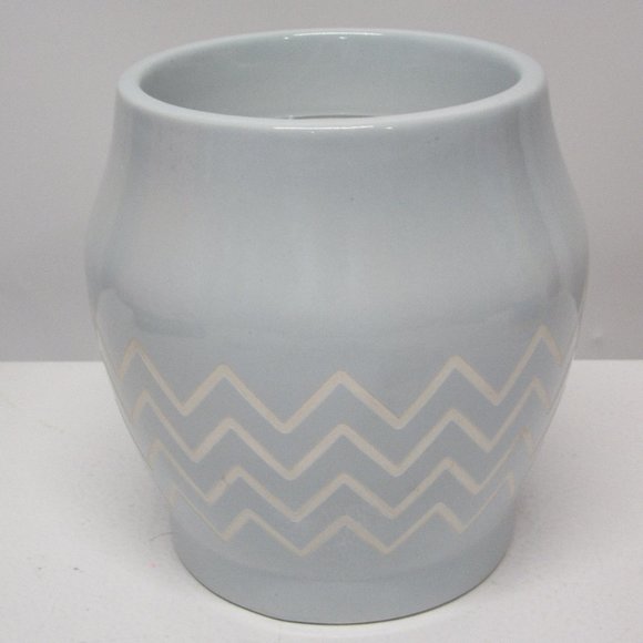 Yankee Candle | Accents | New Yankee Candle Pastel Blue Chevron ...